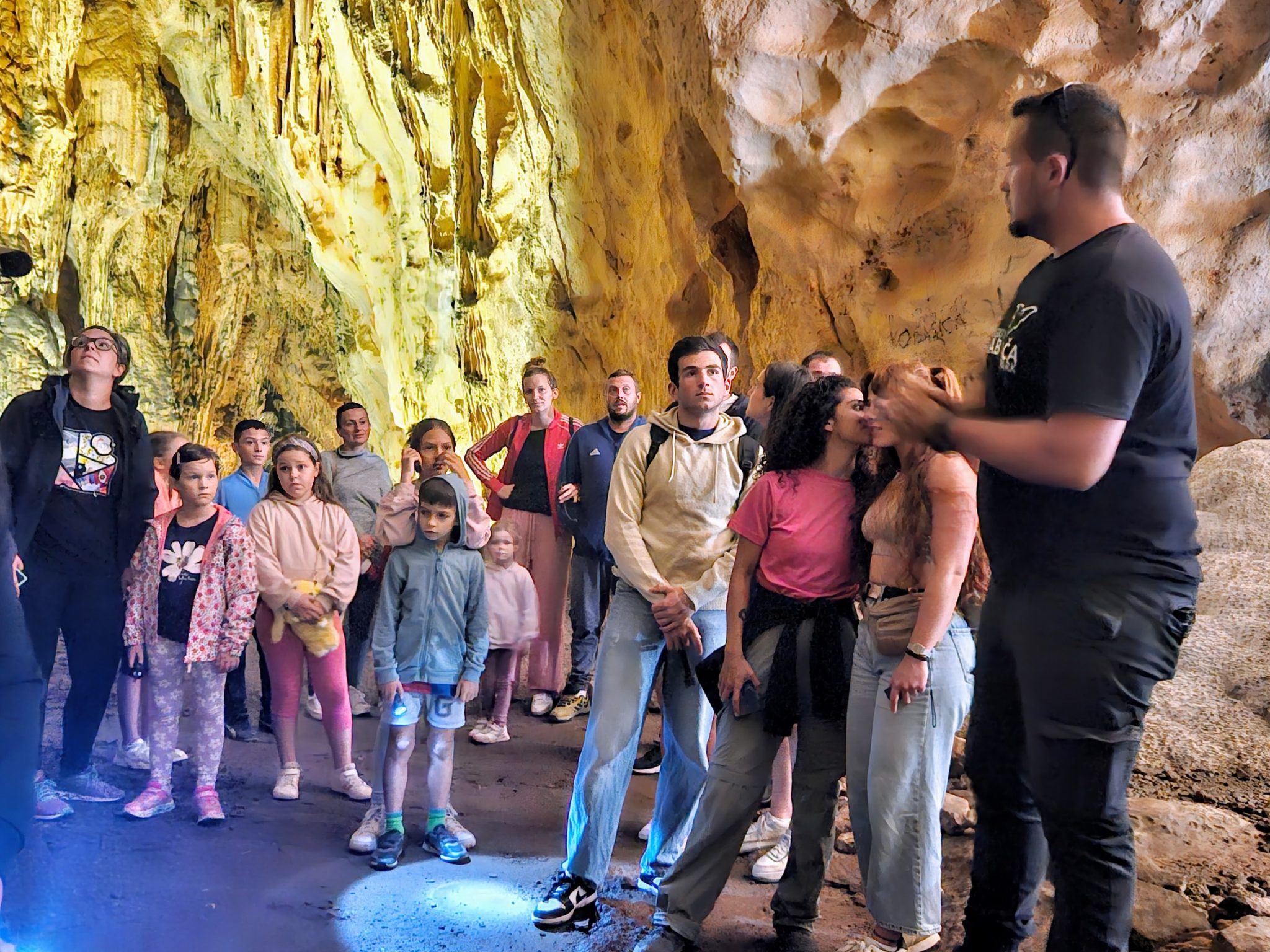 Posjet špilji Samograd – Pećinski park Grabovača